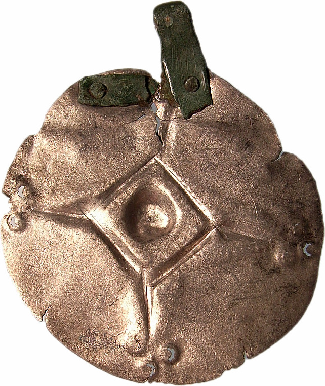 Magnificent Viking pendant with cross decoration and clover leaf ends ...