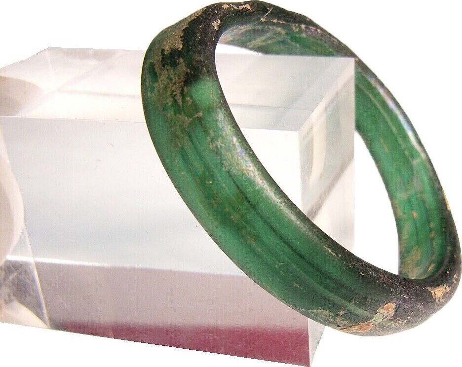 WONDERFUL: Rare Roman bezel/headband? green glass, RÖMER, Germany | MA ...