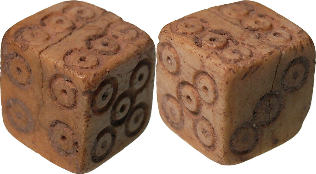 OLD ROMAN Rare leg game dice with numbers, bread and games, Roman 3 ...