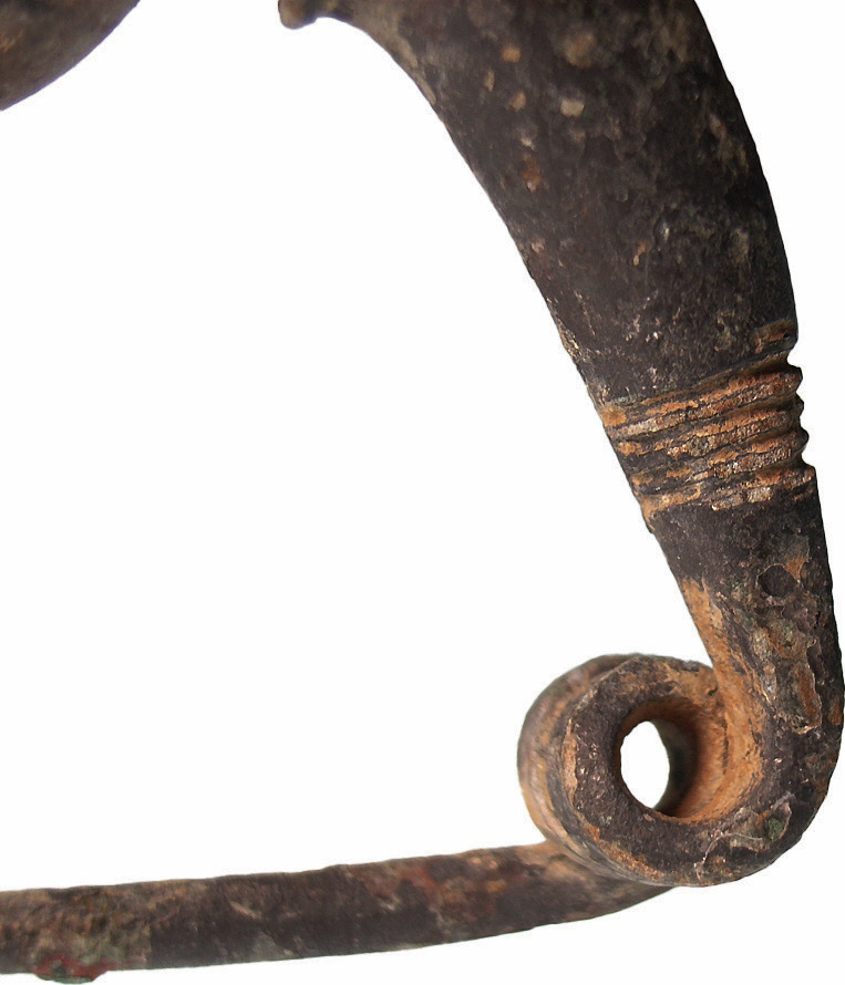 Ancient Greek bow brooch with decoration, Hellenistic, intact function ...