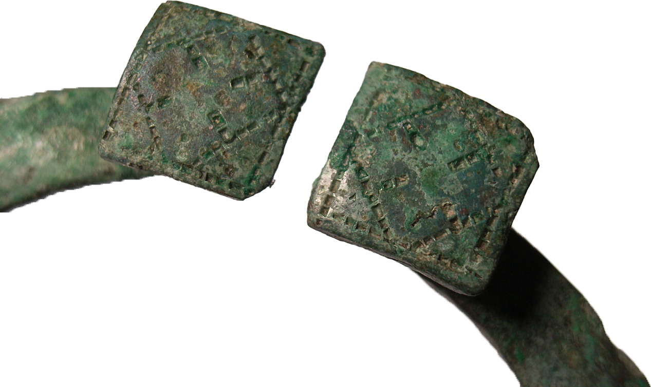 Large Viking Omega fibula with rich decoration, Norman collection VZ ...