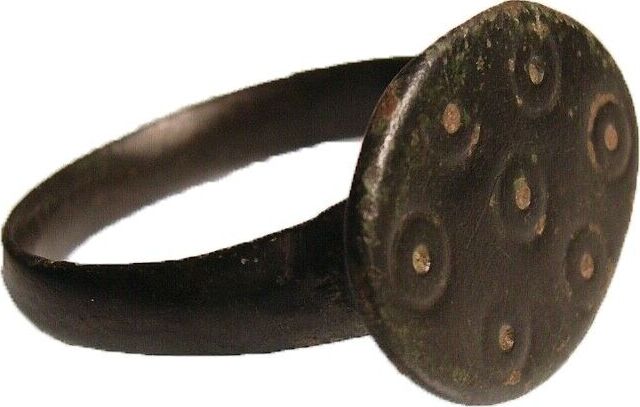 ROMAN: Rare Roman circle eyes legionary finger ring, bronze - intact ...