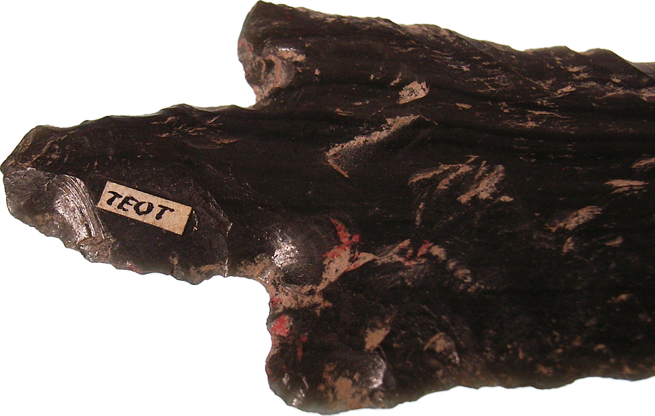 Pre-Columbian spear head made of obsidian Teotihuacan culture, Mexico ...