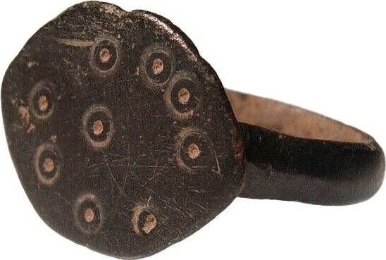 Roman finger ring with eye decoration. Legionnaire collection from the ...