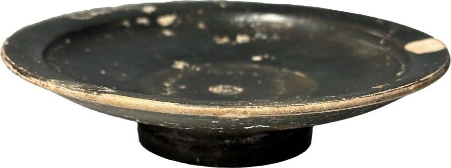 Ancient Greek dinner plate with floral decoration Magna Graecia black ...