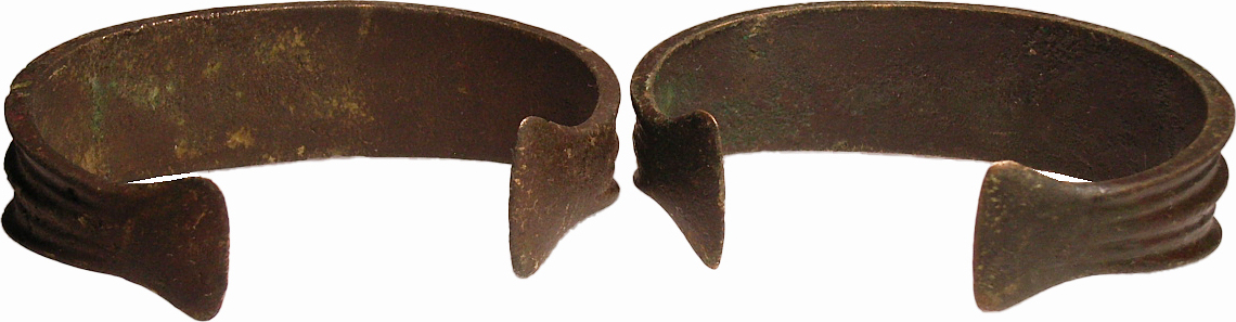 Bronze Age jewelry bangle pair in a rare design South Germany ...