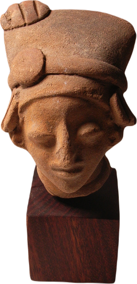Pre-Columbian ceramic head from South America Maya Inca Tumaco-La ...