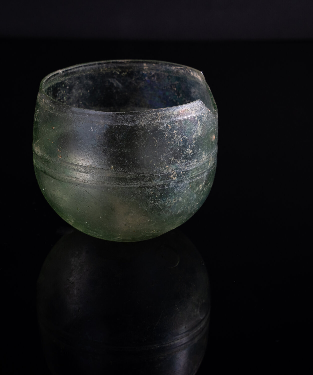 Roman glass cup, drinking cup Ancient Roman glass collection Paul ...