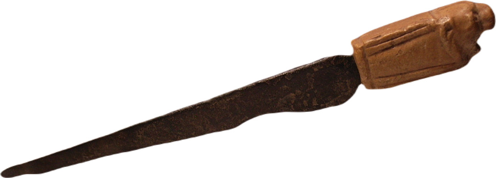 Roman knife with a bear's bone handle Roman collection Antiquity 1st ...