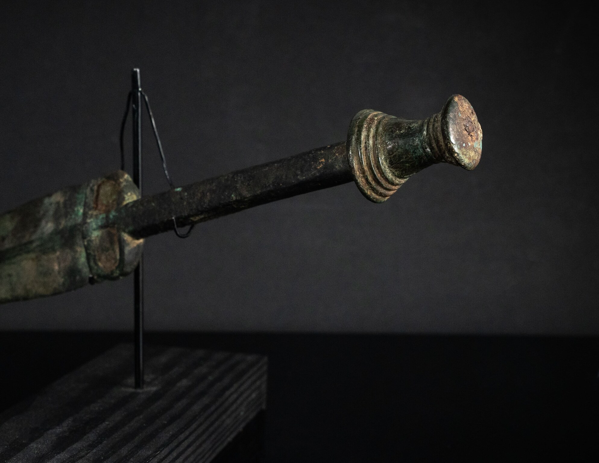 Iron Age dagger in excellent condition, Luristan Iron Age Middle East ...