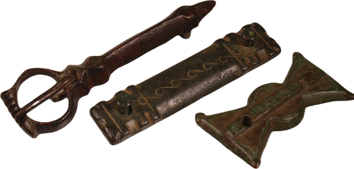 Roman military belt buckle belt fitting group legionnaires from the 2nd ...