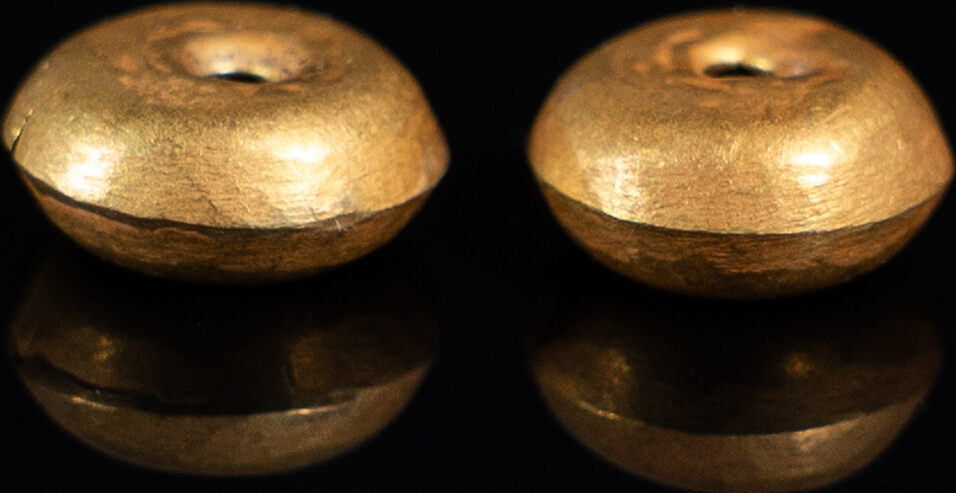 Greco-Bactrian gold beads jewelry beads in a special biconical shape ...