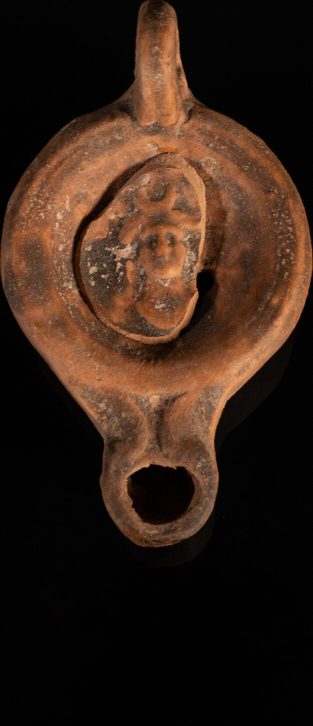 Roman oil lamp with goddess Diana | MA-Shops