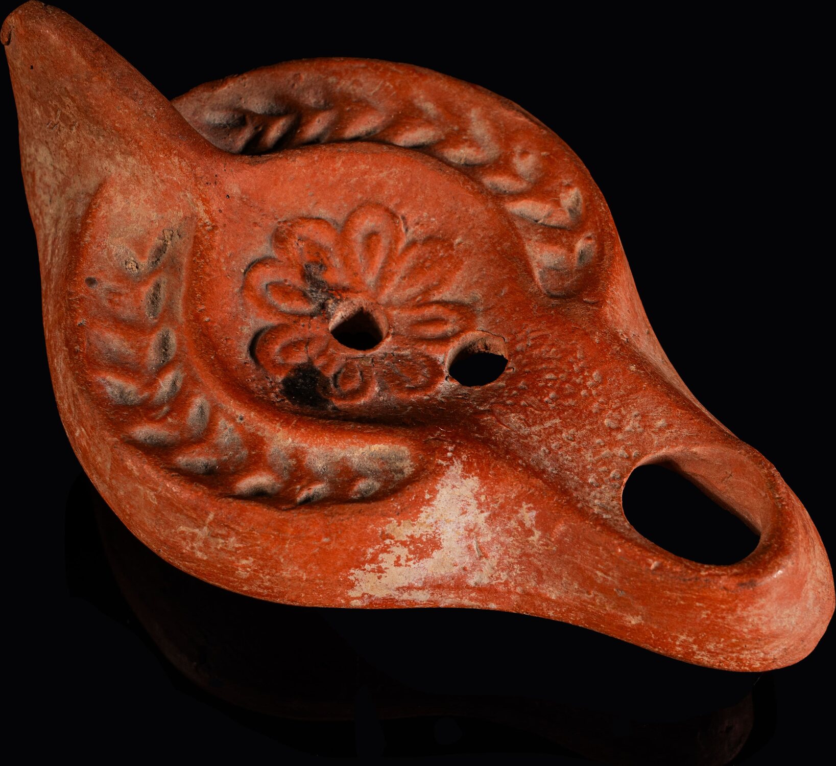 Römische Öllampe aus nordafrikanischer roter Feinkeramik (African Red ...