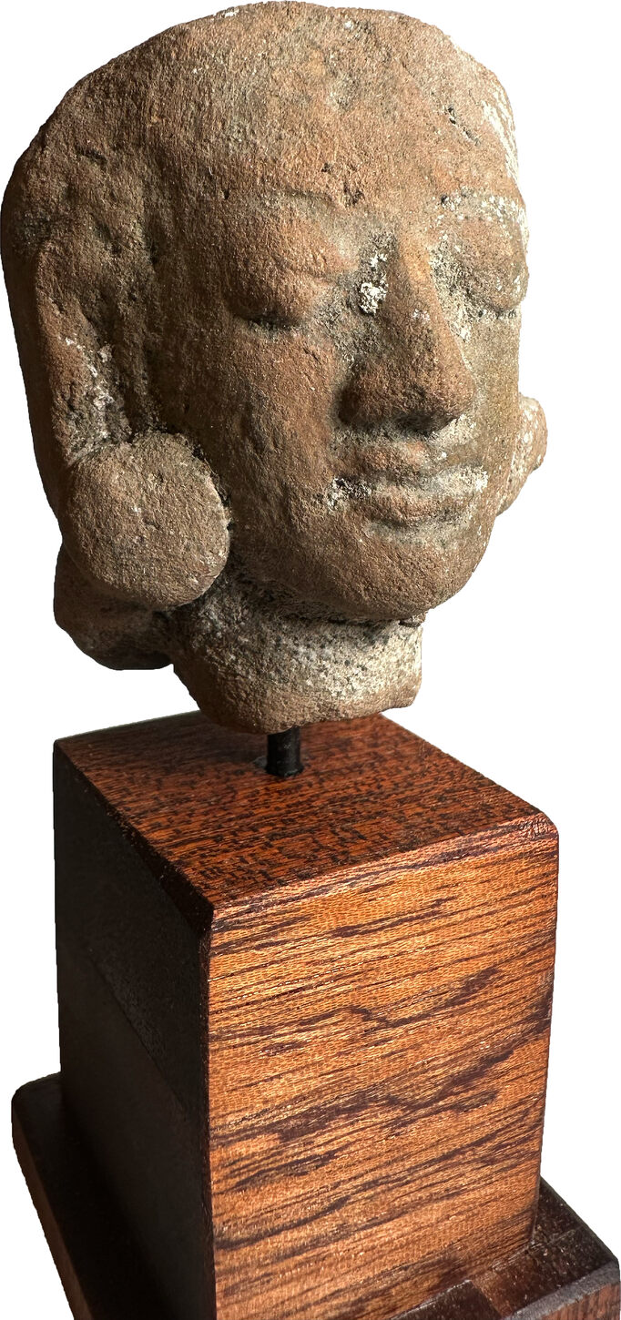 Large ceramic head from the Indus culture - ceramics collection ...