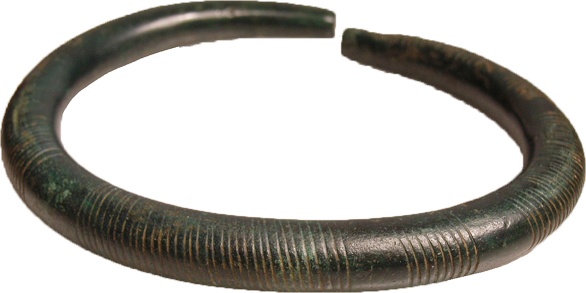 Magnificent example: bangle with incised decoration, Bronze Age urn ...