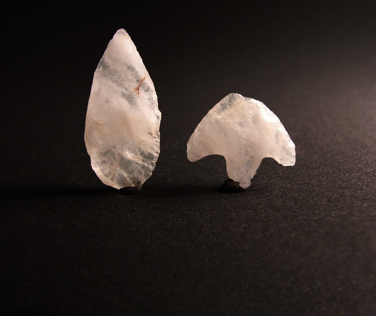 BEST OF: Arrowhead made of rock crystal from the Neolithic / Stone Age ...