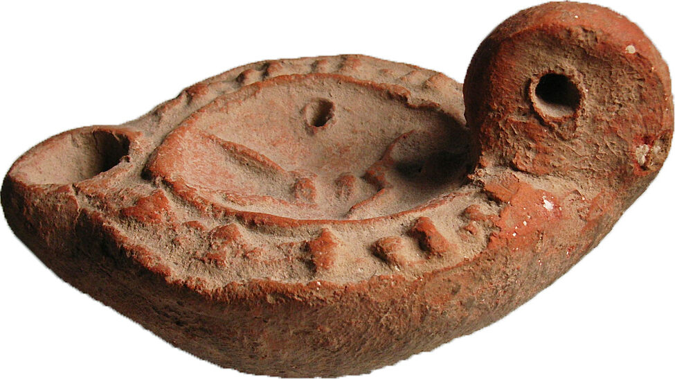 Roman oil lamp with warrior, legionary illustration - Oil lamp ...