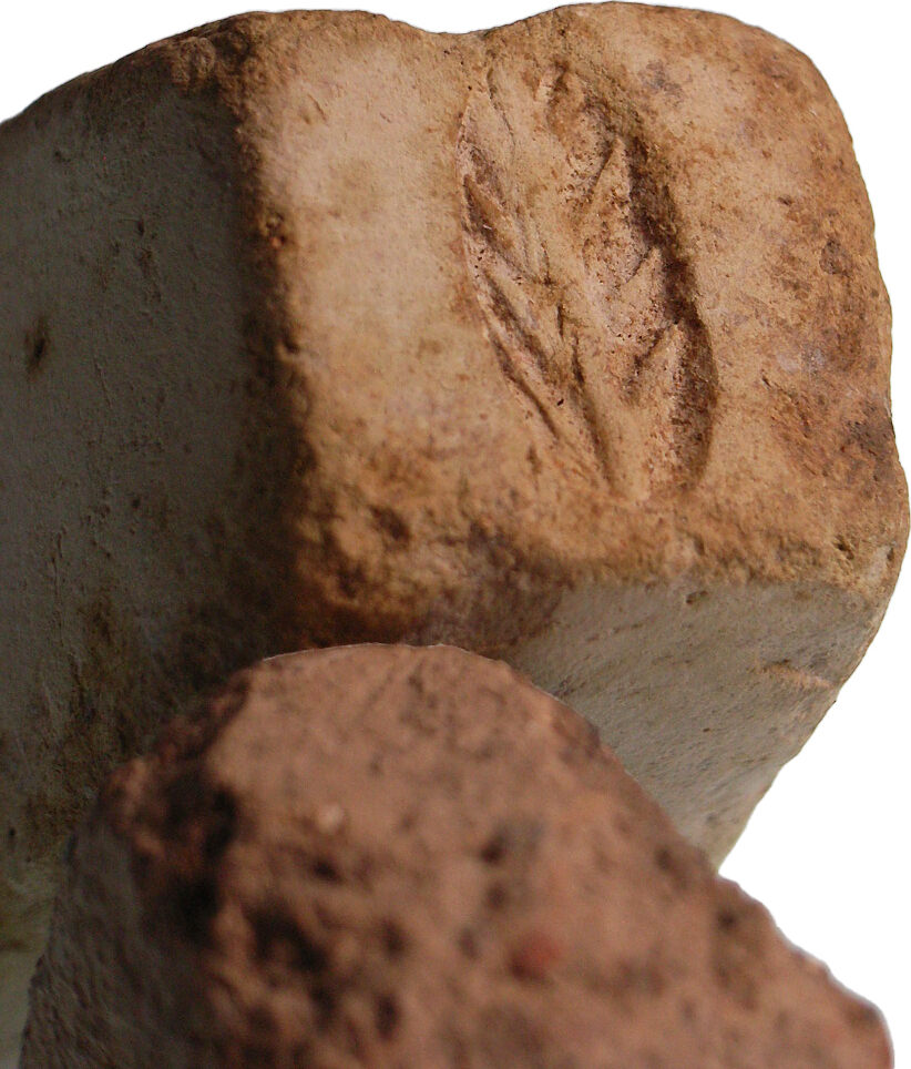 2 x Roman plumb bob / weight with leaf stamp, Roman - ROMAN COLLECTION ...