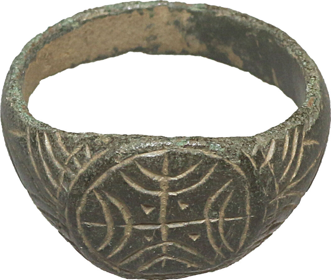 Roman empire Bronze ring carved on top V° century ca | MA-Shops
