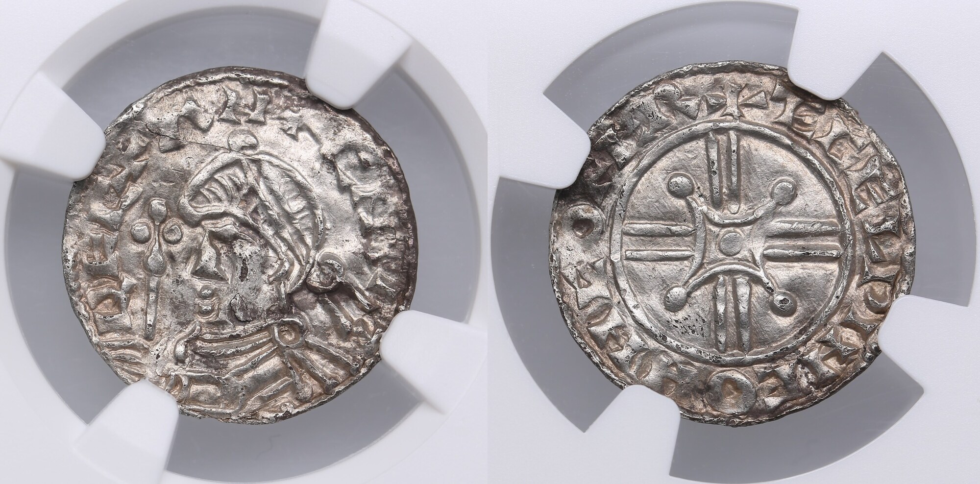 England / York Penny (1040-42) Harthacnut (1035-1042) Arm and Scpter ...