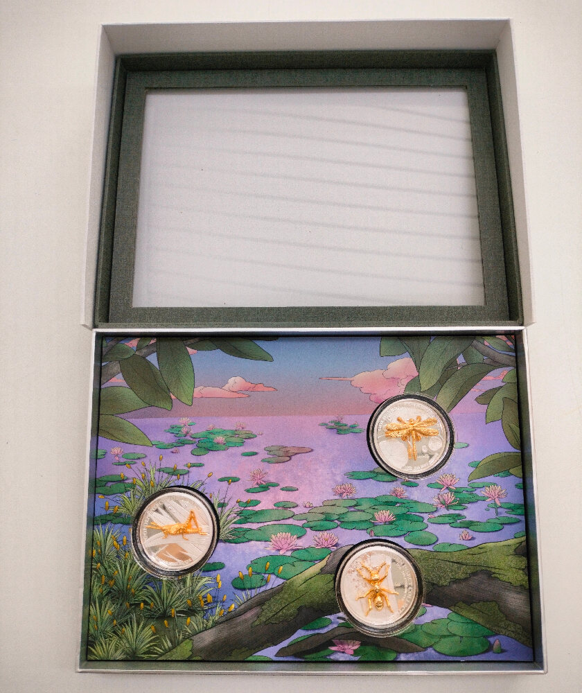 Samoa 3 x 5 Dollar 2022 Golden Insect Collection, Elizabeth II ...