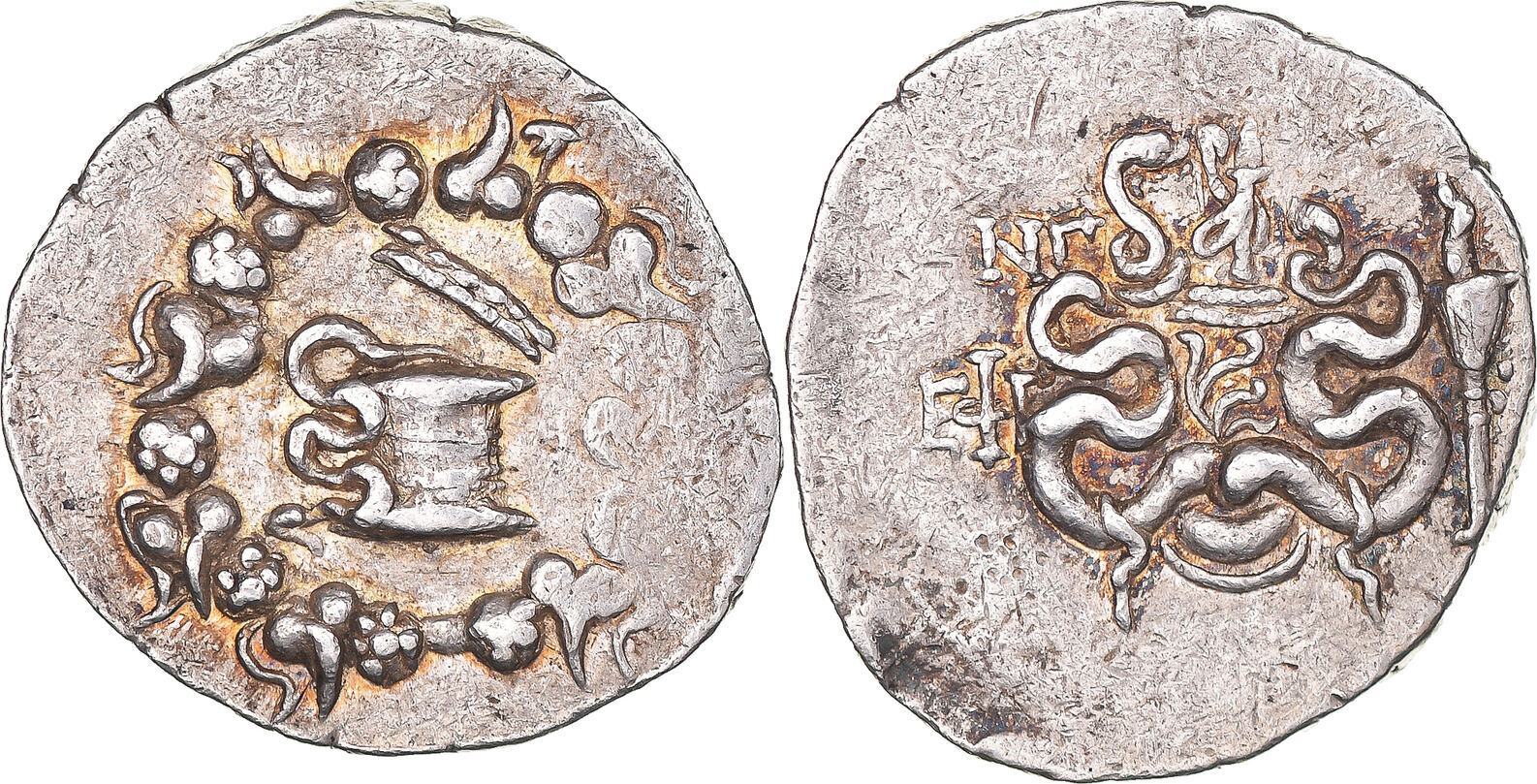 Cistophorus Year 46 (89-88 BC) Epheso Coin, Ionia, Ephesos, Silver AU ...