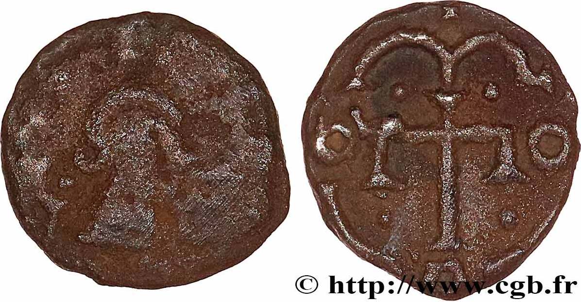 FRANCE Denier à la croix ancrée PARIS (PARISIUS) Paris (75) c. 700-725 ...