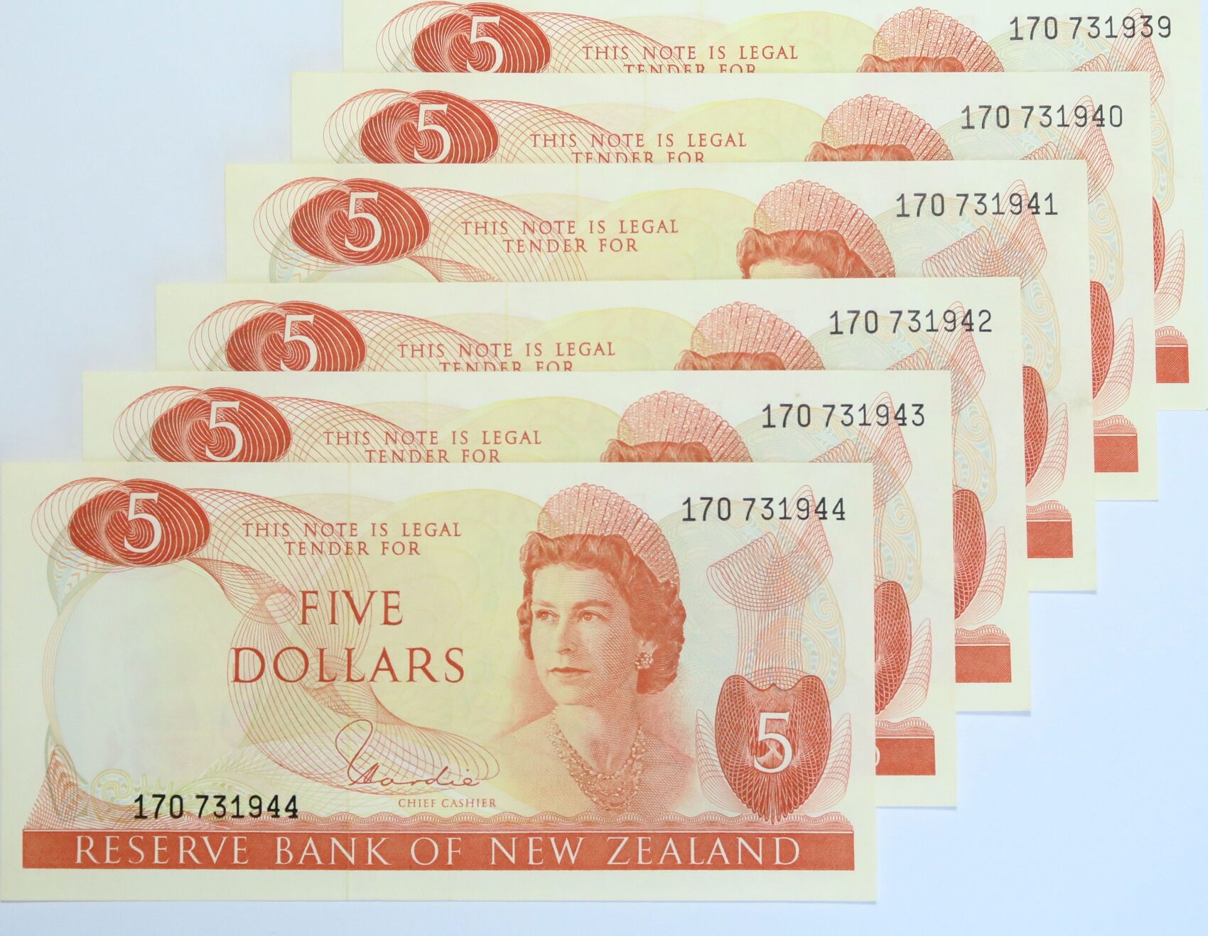 New Zealand 5 Dollars 1977-81 6 consecutive numbered banknotes gEF-aUNC ...