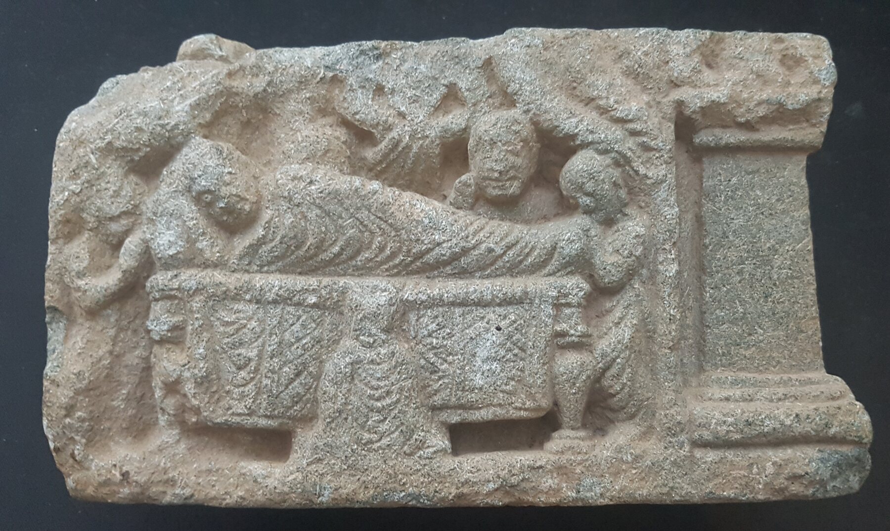 Gandhara Steintafel, Buddha´s Parinirvana - aus dem internationalen ...