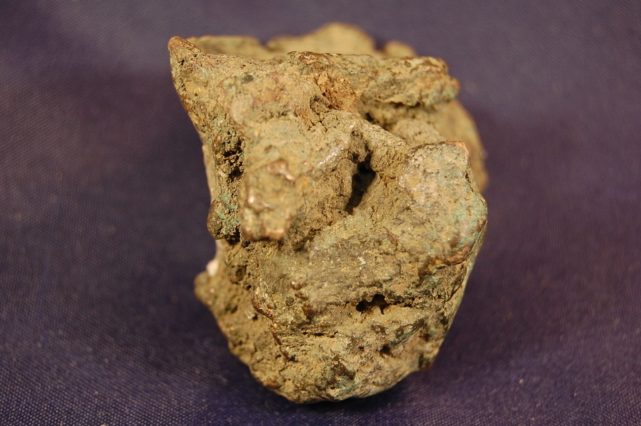 Zentralitalien aes rude, 7.-4.Jh. v.Chr. irregular cast lump, 1⁄2 libra ...