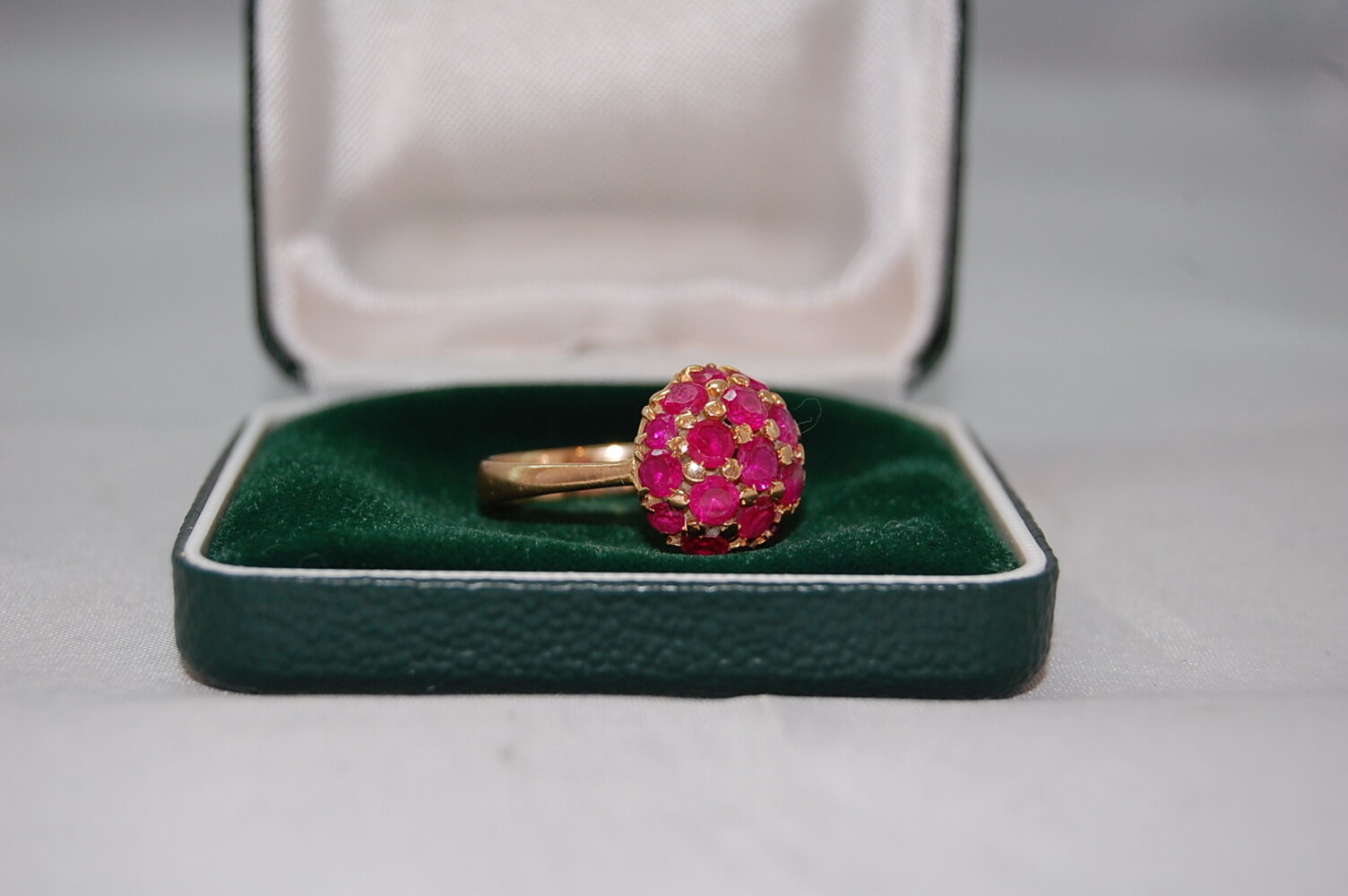 Ring mit Rosa Steinen, 750 Gold, Ringgröße 56 | MA-Shops