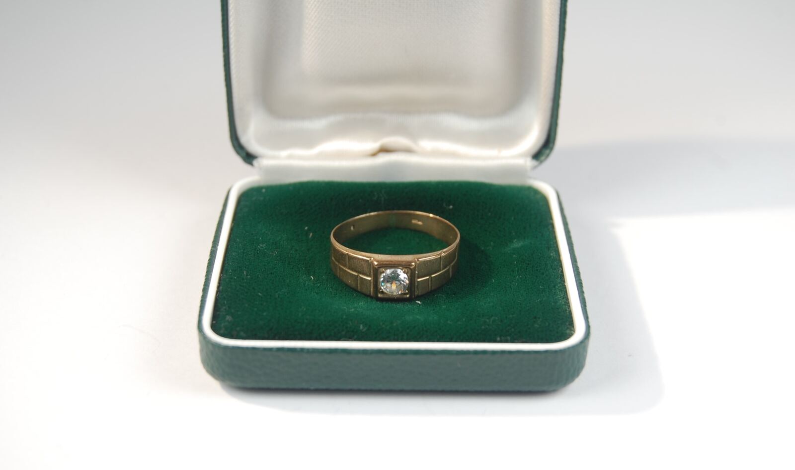 Deutschland Ring, Gold 333, 1,86g, 65 Ringgröße sehr guter Zustand ...