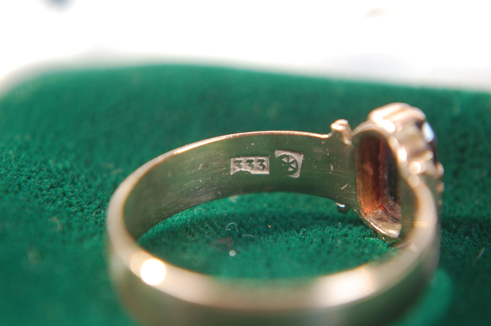 Granatsteinring, 333 Gold | MA-Shops
