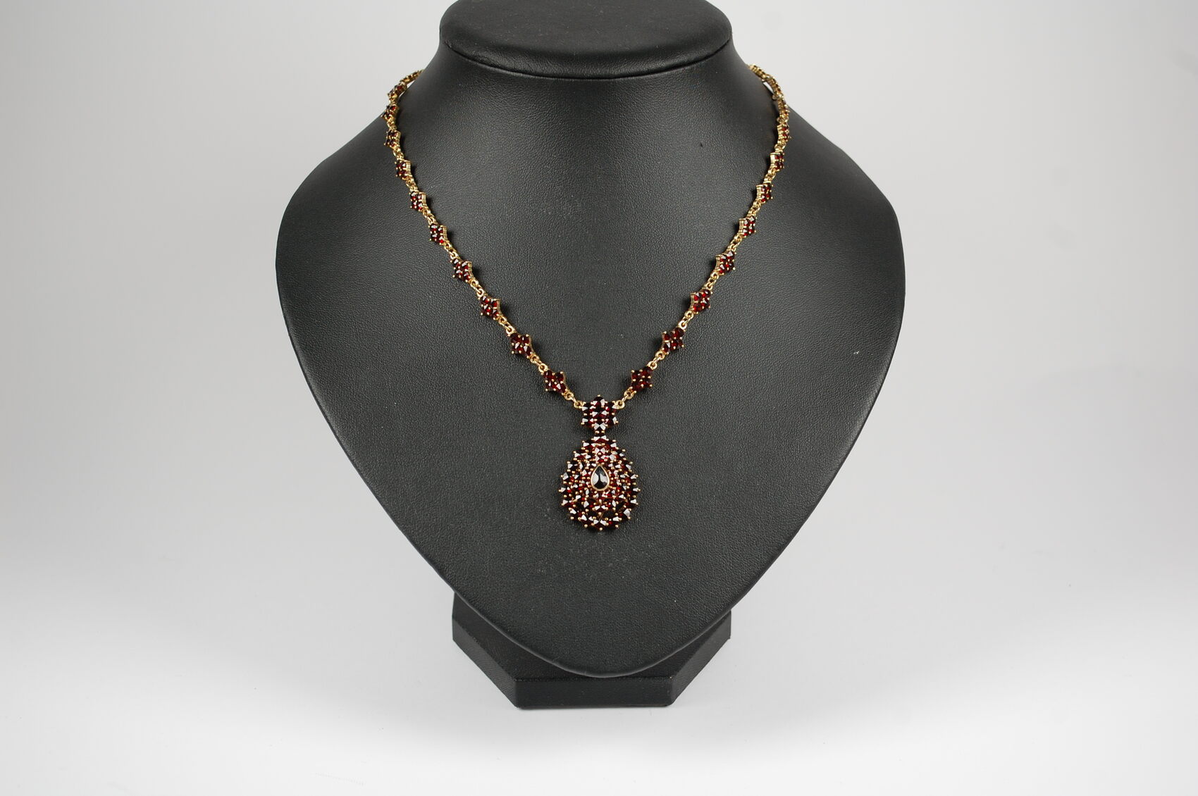 Granatstein Schmuckset, Silber oder Tombak vergoldet, 45,44g | MA-Shops