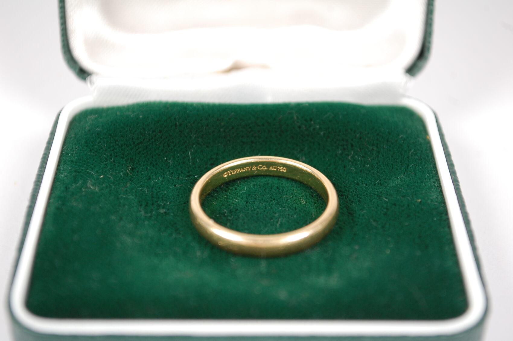 Ring von Tiffany & Co. mit innen Gravur, 21,6K Gold, Ringgröße 56 | MA ...