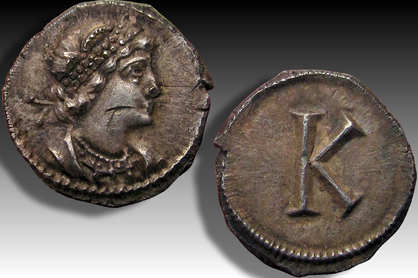 Siliqua