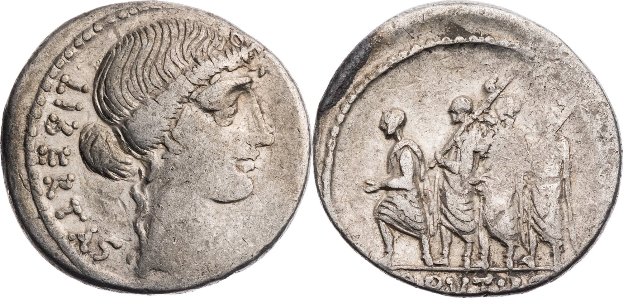 Römische Republik Denar 54 v. Chr. M. Iunius Brutus, Kopf der Libertas ...