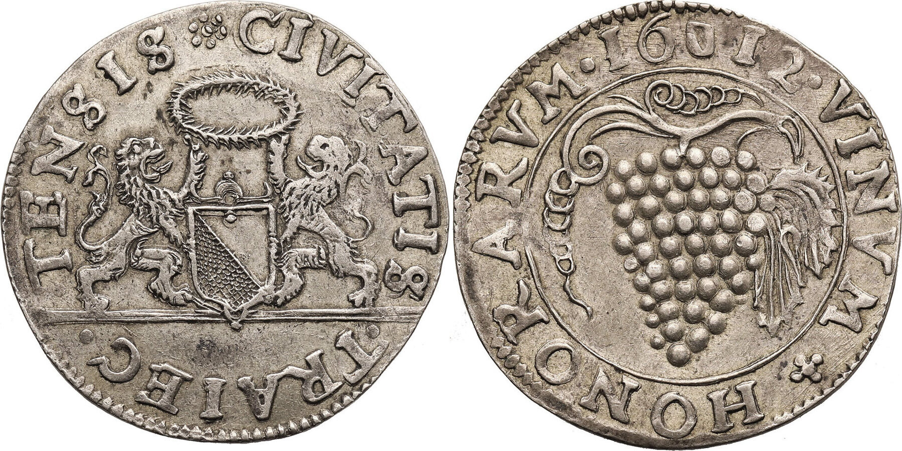 Netherlands, Utrecht Wine token / shooter penning 1612 archers XF | MA ...