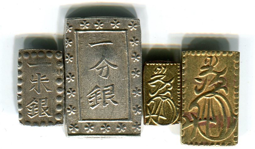 Shu + Bu aus Silber und 2 Nishu + Nibu aus Gold 1834-68 Japan Das Gold ...