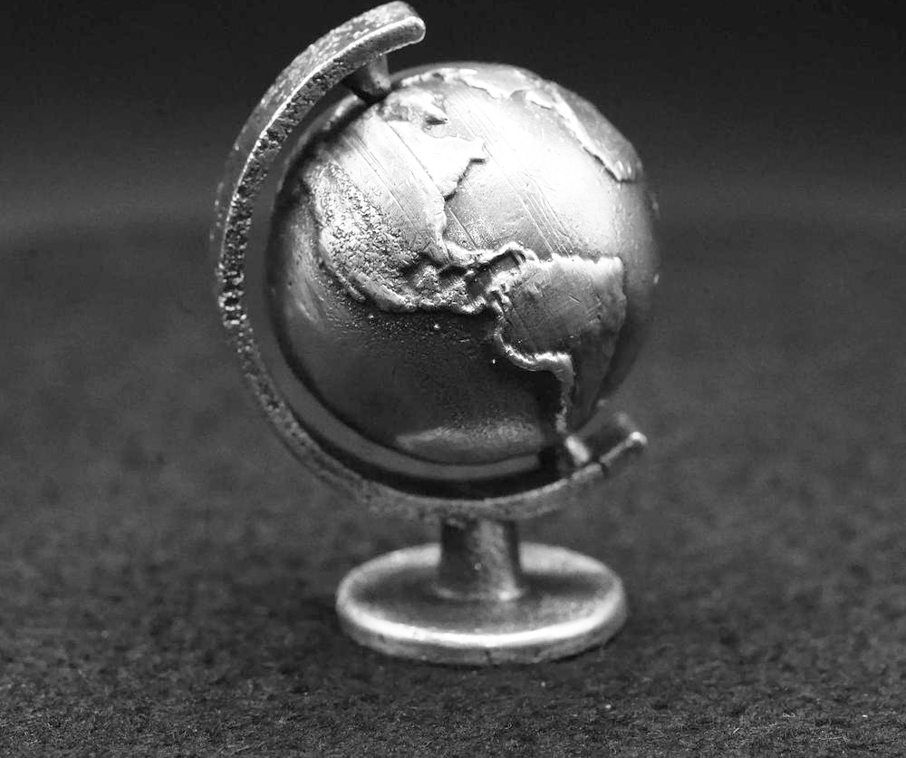 GLOBE 3 Oz Silver Statue Antique Finish | MA-Shops