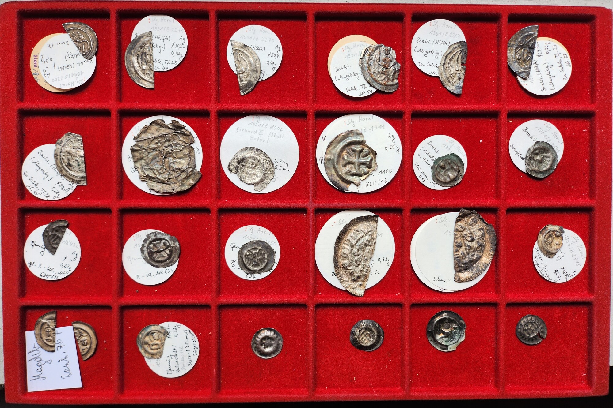 Deutschland Brakteaten Lot 48 Stück diverse ex Slg. Horn mit ...