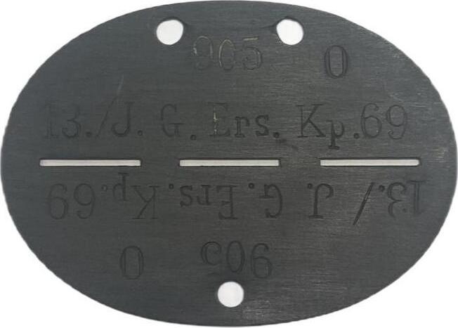 Deutschland Weltkrieg, Militaria o.D. Erkennungsmarke, Alt mit normalen ...