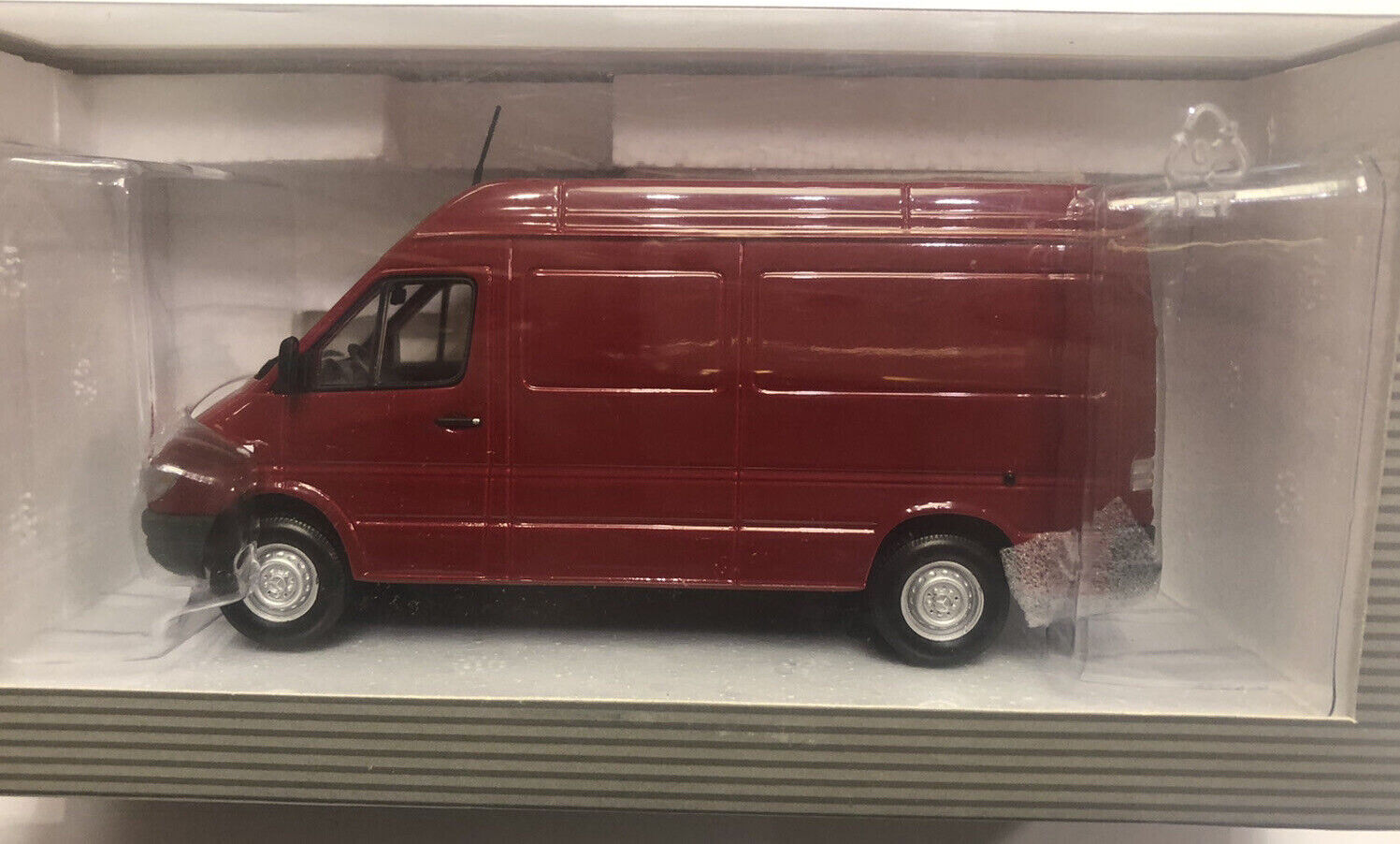Modellauto Mercedes-Benz Sprinter B67871064 piemontrot M 1:43 | MA-Shops