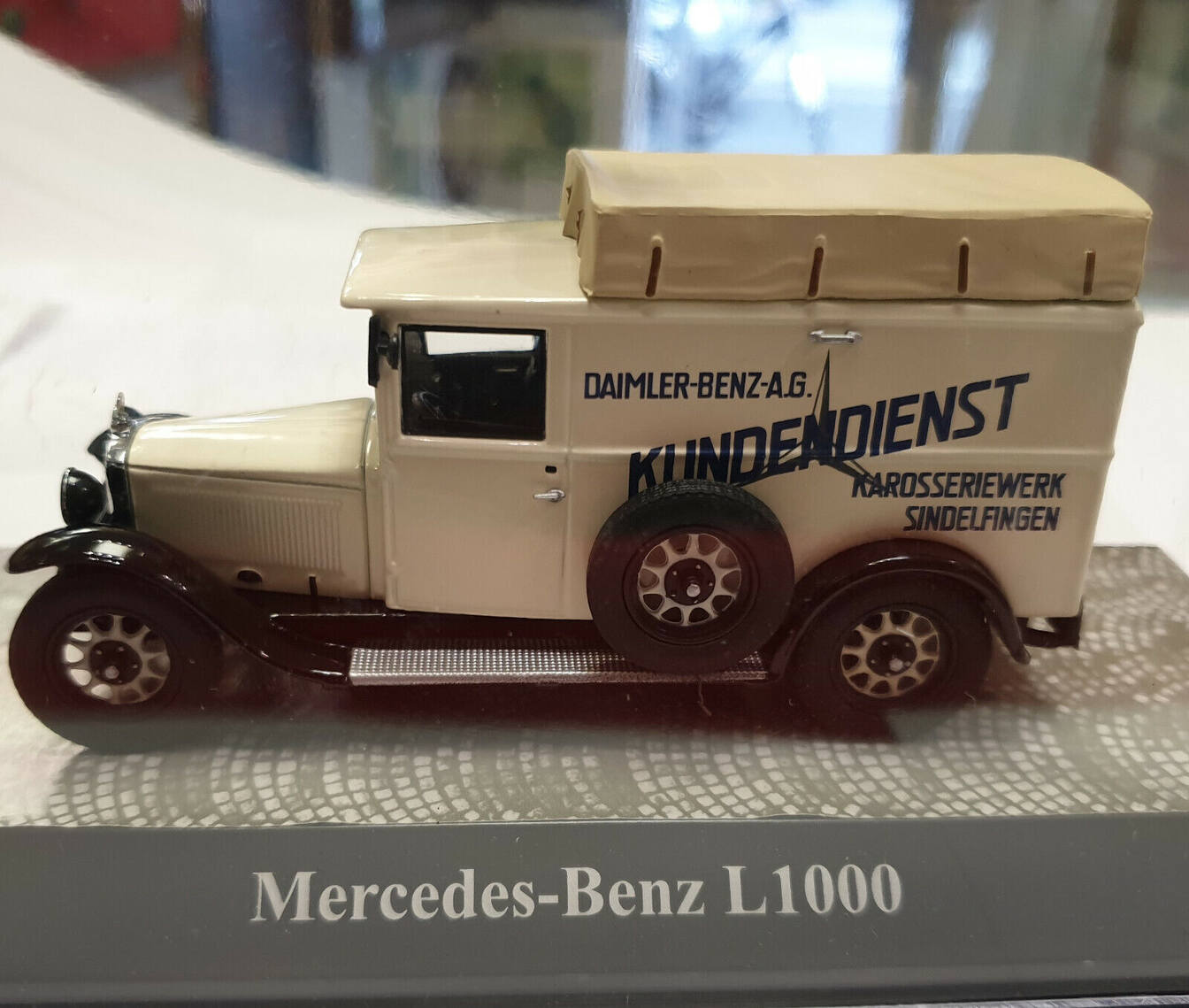 Mercedes Benz L 1000 Kastenwagen Kundendienst Modellauto OVP 1:43 | MA ...