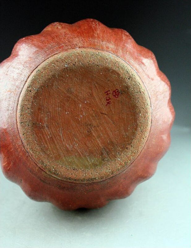Asian art Rare & attractive Asian red pottery Garlic vase, pre 17th ...