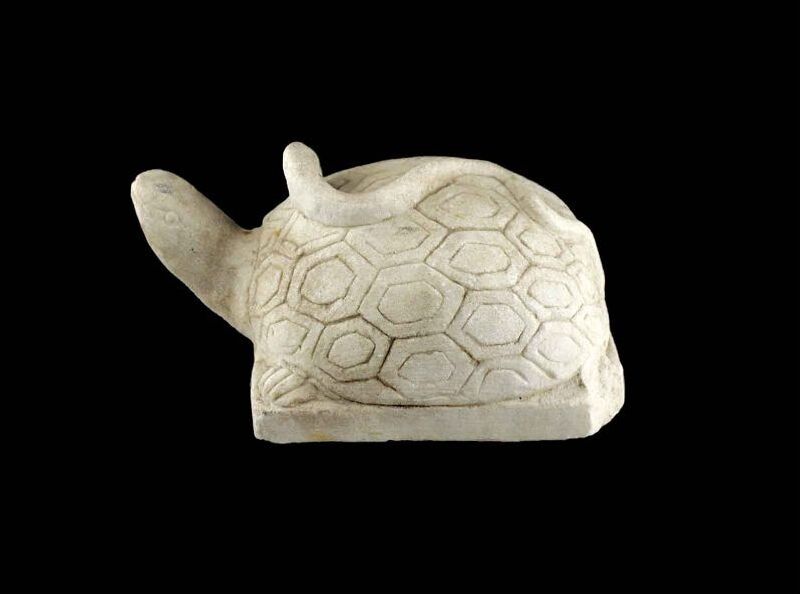 Asian art Impressive white marble sculpture of a Turtle, China, Han ...