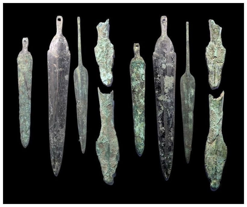 Ancient art Selection of 5 ancient bronze weapons, dagger, lance and ...
