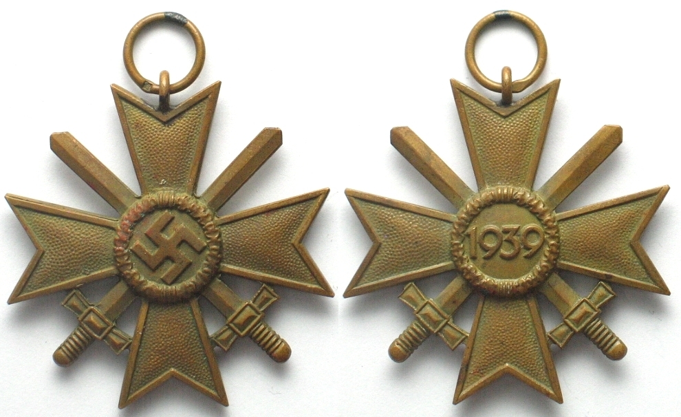 Deutschland - Orden und Abzeichen Germany THIRD REICH War Merit Cross ...