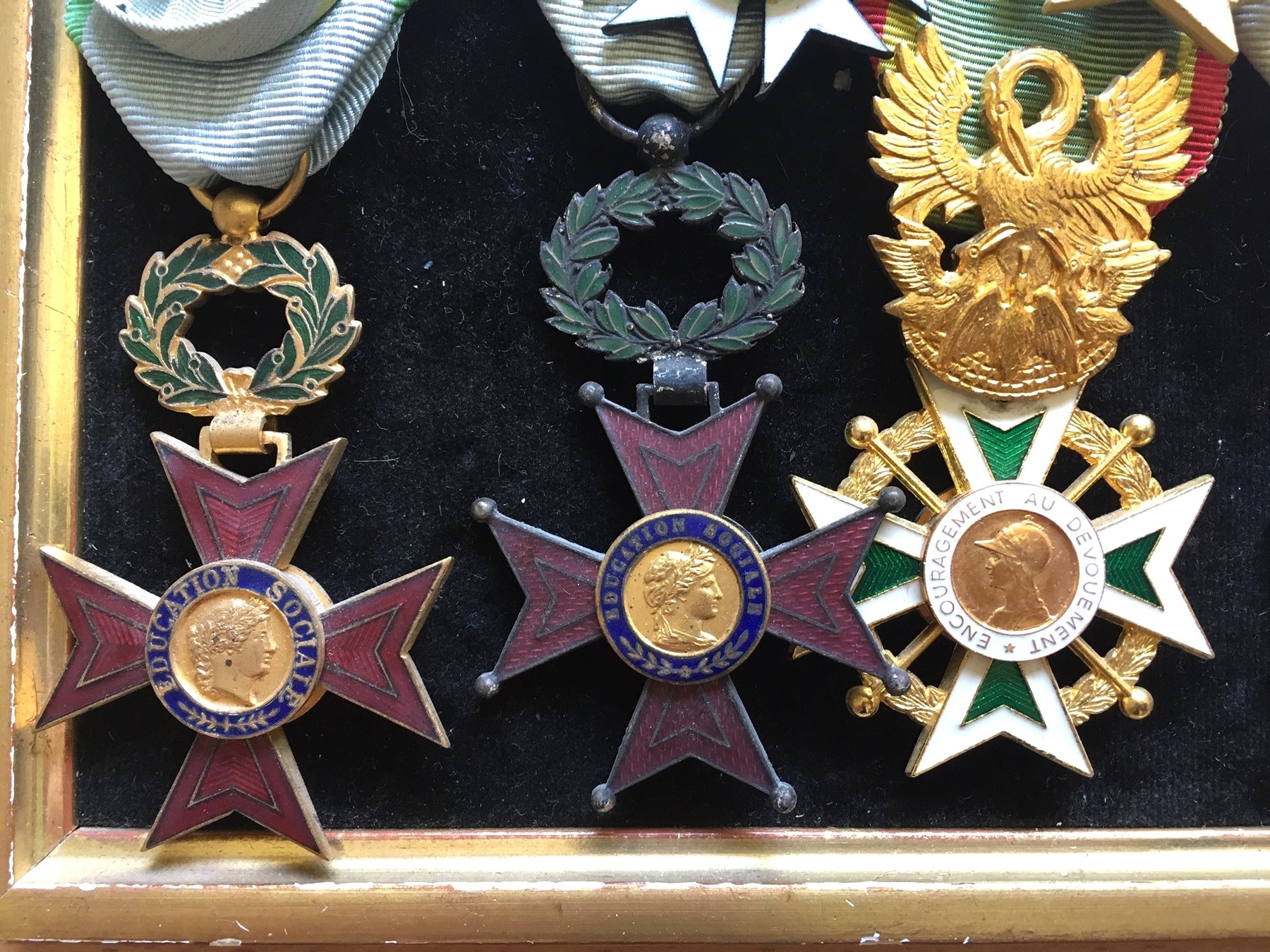 Frankreich - Orden und Abzeichen 1933 Lot of 11 FRENCH ORDERS & AWARDS ...